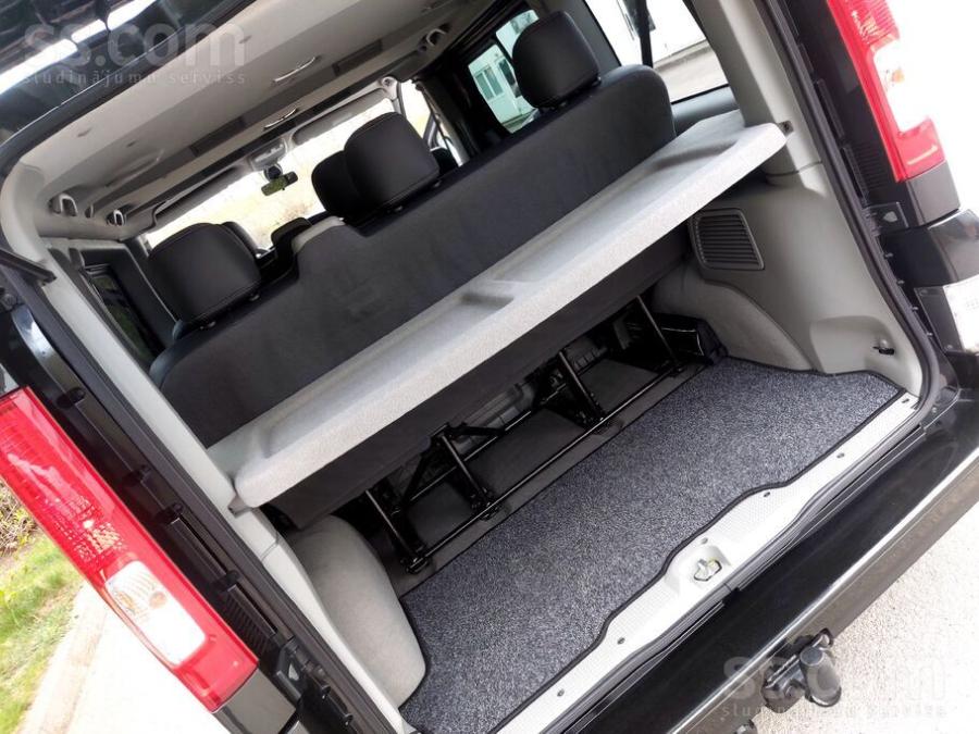 Black Renault Trafic 2013 in Riga, with an engine capacity of 2.00 L and mileage of 296 thousand km for 11990 €, photo 33 on AUTOMOTO.COM.LV