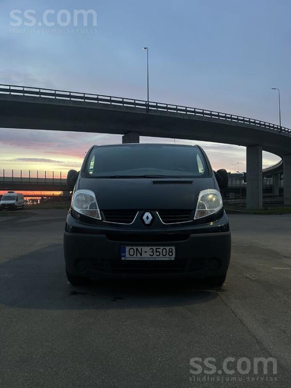 Melns Renault Trafic 2013 Rīga, ar dzinēja tilpumu 2.00 L un nobraukumu 298 tūkst. km par 5150 €, foto 1 vietnē AUTOMOTO.COM.LV