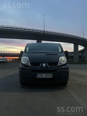 Melns Renault Trafic 2013 Rīga, ar dzinēja tilpumu 2.00 L un nobraukumu 298 tūkst. km par 5150 €, foto  vietnē AUTOMOTO.COM.LV
