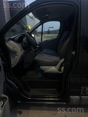 Melns Renault Trafic 2013 Rīga, ar dzinēja tilpumu 2.00 L un nobraukumu 298 tūkst. km par 5150 €, foto 4 vietnē AUTOMOTO.COM.LV