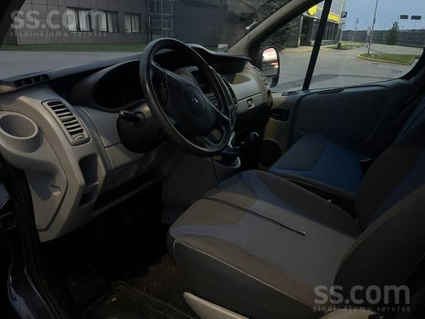 Melns Renault Trafic 2013 Rīga, ar dzinēja tilpumu 2.00 L un nobraukumu 298 tūkst. km par 5150 €, foto 4 vietnē AUTOMOTO.COM.LV