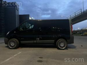 Melns Renault Trafic 2013 Rīga, ar dzinēja tilpumu 2.00 L un nobraukumu 298 tūkst. km par 5150 €, foto 7 vietnē AUTOMOTO.COM.LV
