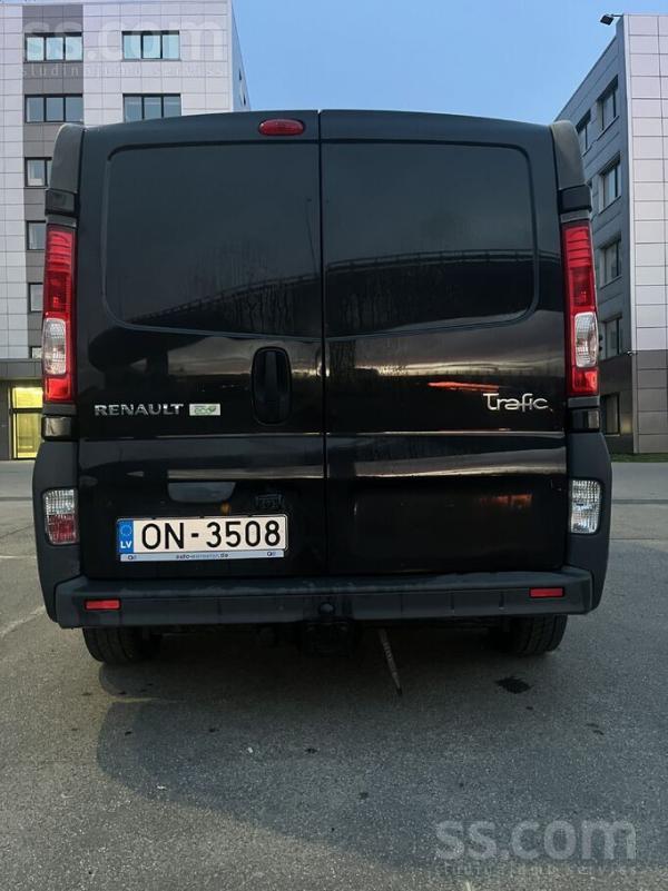 Melns Renault Trafic 2013 Rīga, ar dzinēja tilpumu 2.00 L un nobraukumu 298 tūkst. km par 5150 €, foto 8 vietnē AUTOMOTO.COM.LV