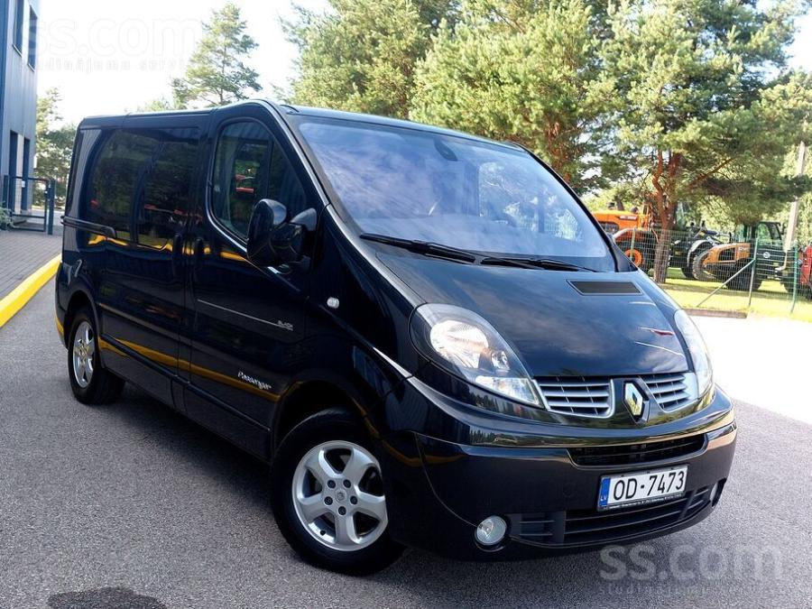 Black Renault Trafic 2013 in Riga, with an engine capacity of 2.00 L and mileage of 298 thousand km for 11790 €, photo 1 on AUTOMOTO.COM.LV