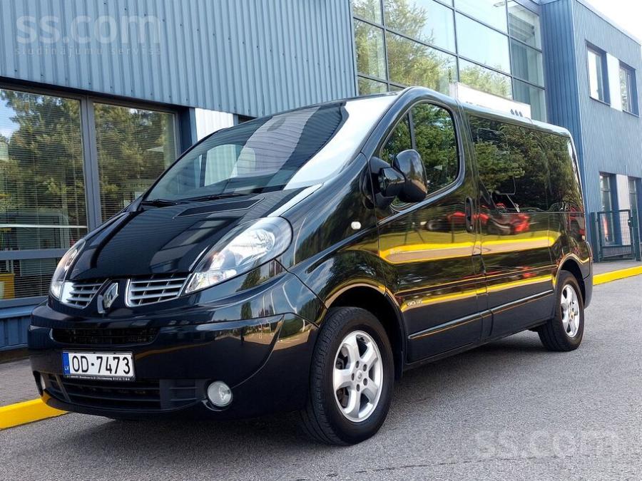 Black Renault Trafic 2013 in Riga, with an engine capacity of 2.00 L and mileage of 298 thousand km for 11790 €, photo 5 on AUTOMOTO.COM.LV