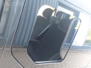 Black Renault Trafic 2013 in Riga, with an engine capacity of 2.00 L and mileage of 298 thousand km for 11790 €, photo 14 on AUTOMOTO.COM.LV