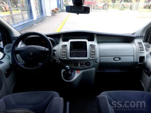 Black Renault Trafic 2013 in Riga, with an engine capacity of 2.00 L and mileage of 298 thousand km for 11790 €, photo 28 on AUTOMOTO.COM.LV