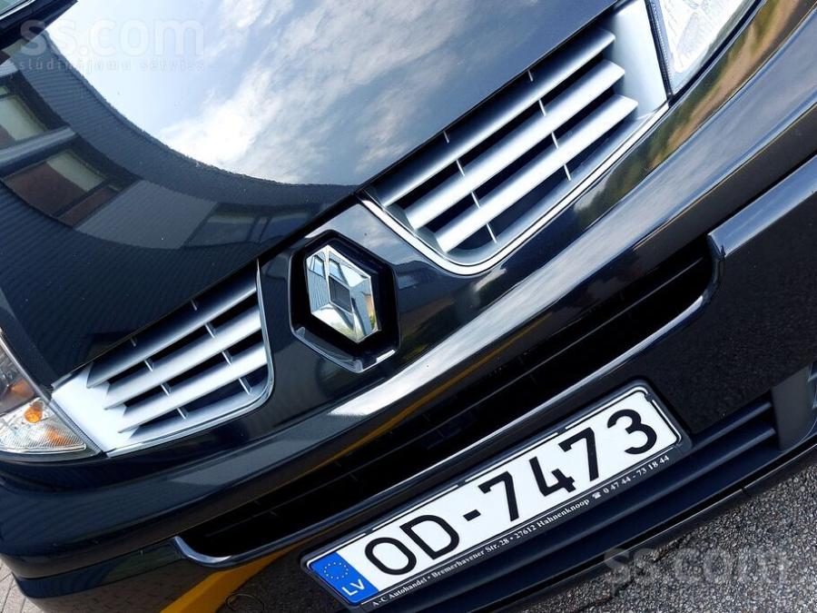 Black Renault Trafic 2013 in Riga, with an engine capacity of 2.00 L and mileage of 298 thousand km for 11790 €, photo 34 on AUTOMOTO.COM.LV