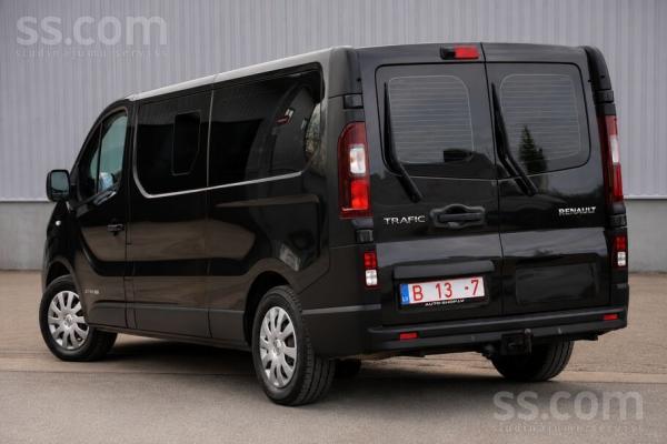 Melns Renault Trafic 2015 Tukums, ar dzinēja tilpumu 1.60 L un nobraukumu 186 tūkst. km par 12800 €, foto 5 vietnē AUTOMOTO.COM.LV