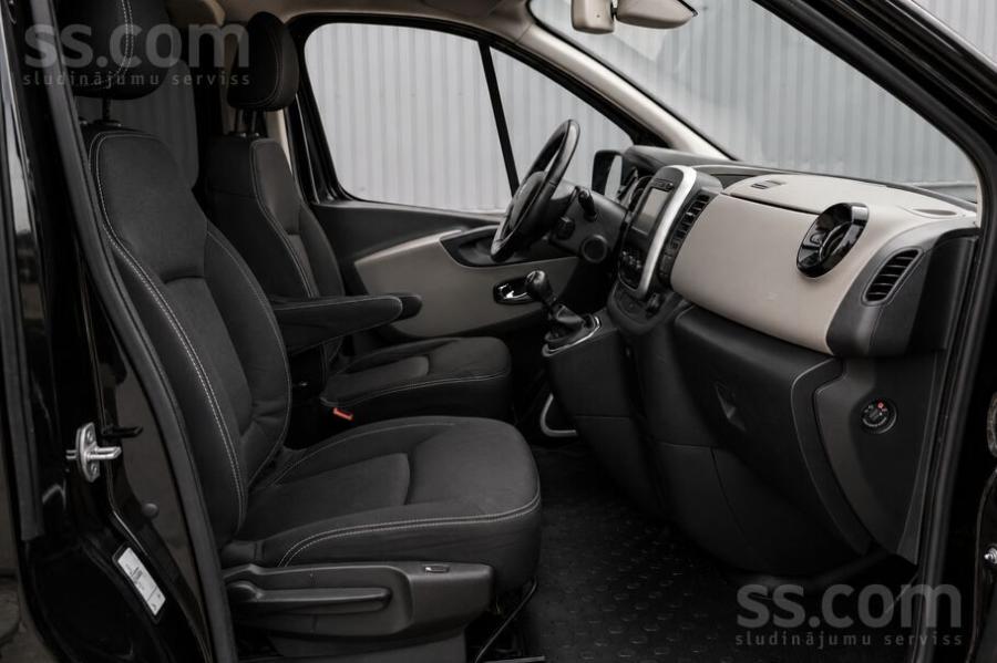 Melns Renault Trafic 2015 Tukums, ar dzinēja tilpumu 1.60 L un nobraukumu 186 tūkst. km par 12800 €, foto 10 vietnē AUTOMOTO.COM.LV