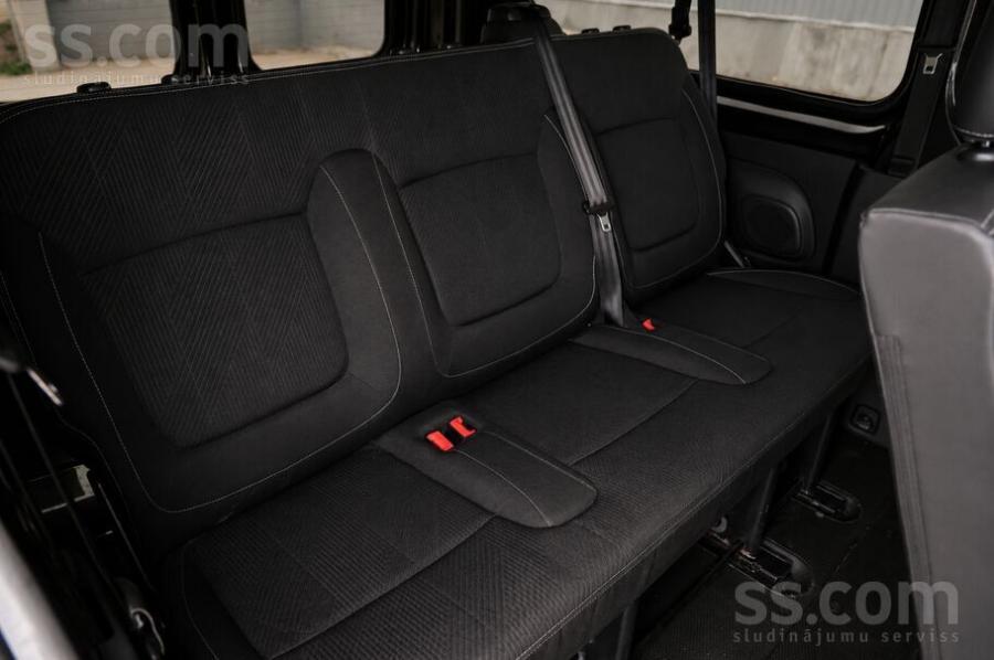 Melns Renault Trafic 2015 Tukums, ar dzinēja tilpumu 1.60 L un nobraukumu 186 tūkst. km par 12800 €, foto 12 vietnē AUTOMOTO.COM.LV