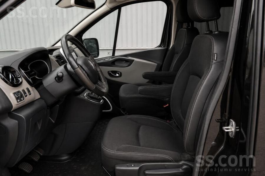 Melns Renault Trafic 2015 Tukums, ar dzinēja tilpumu 1.60 L un nobraukumu 186 tūkst. km par 12800 €, foto 13 vietnē AUTOMOTO.COM.LV