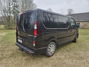 Melns Renault Trafic 2015 Rīga, ar dzinēja tilpumu 1.60 L un nobraukumu 289 tūkst. km par 5000 €, foto  vietnē AUTOMOTO.COM.LV