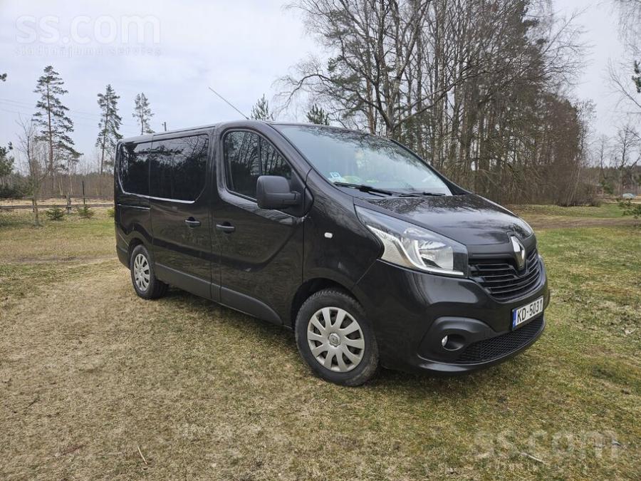 Black Renault Trafic 2015 in Riga, with an engine capacity of 1.60 L and mileage of 289 thousand km for 5000 €, photo 3 on AUTOMOTO.COM.LV