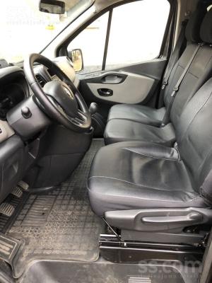 Black Renault Trafic 2015 in Riga, with an engine capacity of 1.60 L and mileage of 289 thousand km for 5000 €, photo 10 on AUTOMOTO.COM.LV