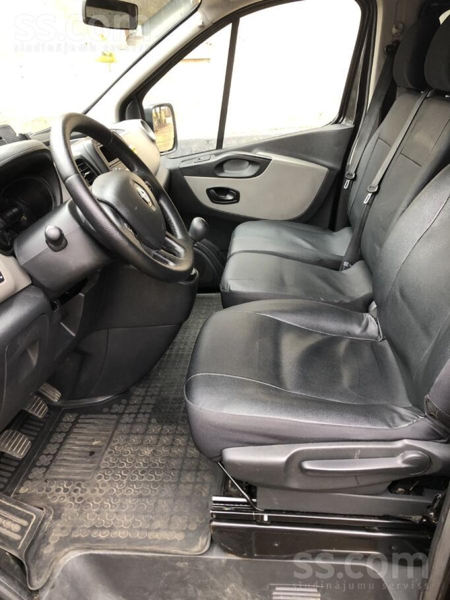 Black Renault Trafic 2015 in Riga, with an engine capacity of 1.60 L and mileage of 289 thousand km for 5000 €, photo 10 on AUTOMOTO.COM.LV