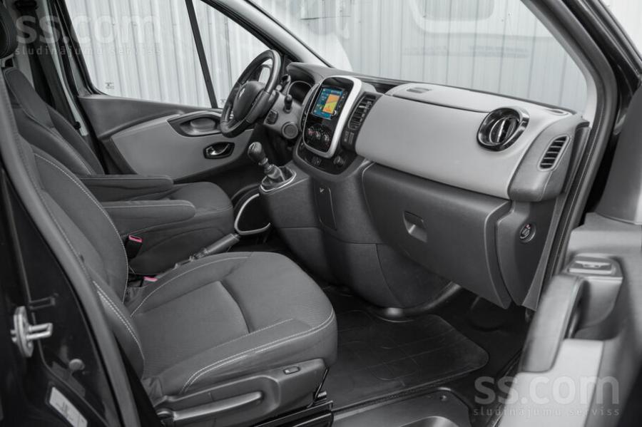 Melns Renault Trafic 2015 Ogre, ar dzinēja tilpumu 1.60 L un nobraukumu 238 tūkst. km par 14500 €, foto 8 vietnē AUTOMOTO.COM.LV