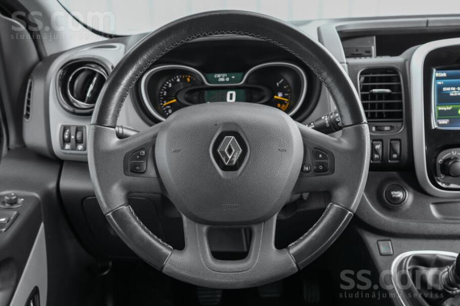 Melns Renault Trafic 2015 Ogre, ar dzinēja tilpumu 1.60 L un nobraukumu 238 tūkst. km par 14500 €, foto 11 vietnē AUTOMOTO.COM.LV