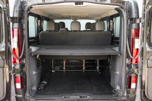 Melns Renault Trafic 2015 Ogre, ar dzinēja tilpumu 1.60 L un nobraukumu 238 tūkst. km par 14500 €, foto 24 vietnē AUTOMOTO.COM.LV