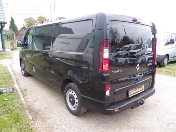 Melns Renault Trafic 2016 Valka, ar dzinēja tilpumu 1.60 L un nobraukumu 228 tūkst. km par 8500 €, foto 7 vietnē AUTOMOTO.COM.LV