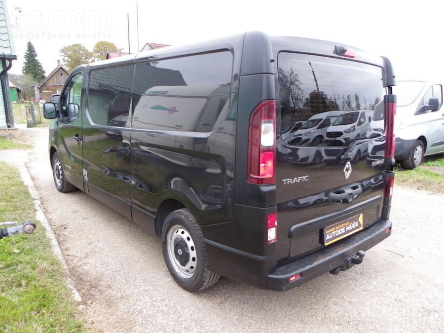 Black Renault Trafic 2016 in Valka, with an engine capacity of 1.60 L and mileage of 228 thousand km for 8500 €, photo 8 on AUTOMOTO.COM.LV