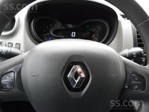 Black Renault Trafic 2016 in Valka, with an engine capacity of 1.60 L and mileage of 228 thousand km for 8500 €, photo 8 on AUTOMOTO.COM.LV