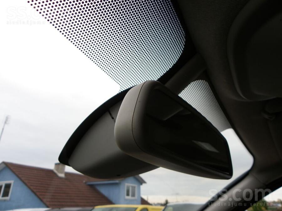Black Renault Trafic 2016 in Valka, with an engine capacity of 1.60 L and mileage of 228 thousand km for 8500 €, photo 13 on AUTOMOTO.COM.LV