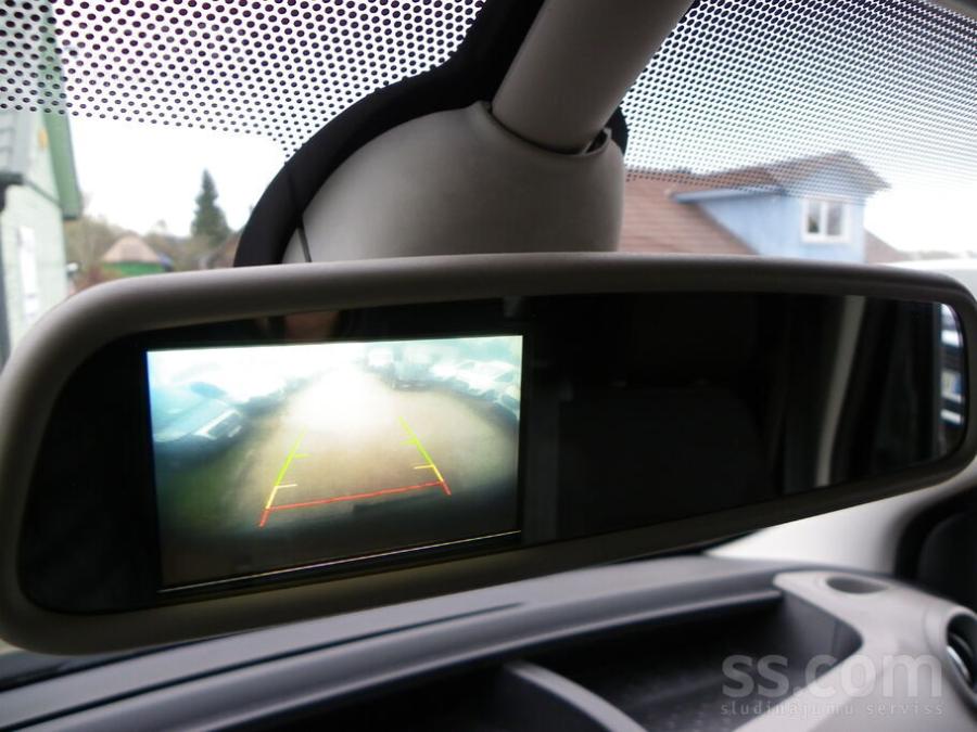 Black Renault Trafic 2016 in Valka, with an engine capacity of 1.60 L and mileage of 228 thousand km for 8500 €, photo 14 on AUTOMOTO.COM.LV