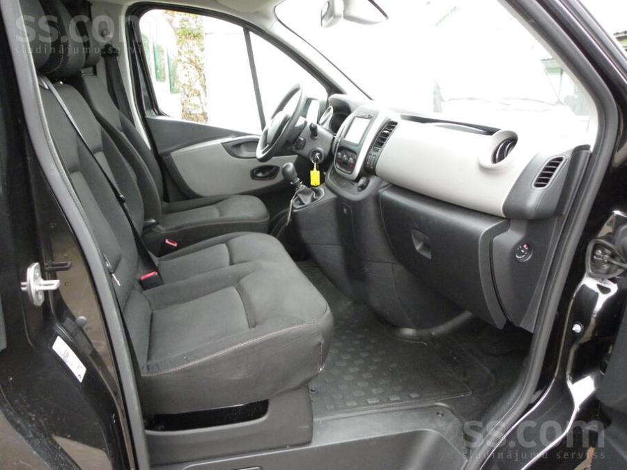 Black Renault Trafic 2016 in Valka, with an engine capacity of 1.60 L and mileage of 228 thousand km for 8500 €, photo 16 on AUTOMOTO.COM.LV