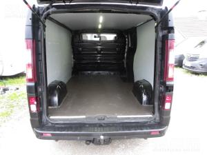 Black Renault Trafic 2016 in Valka, with an engine capacity of 1.60 L and mileage of 228 thousand km for 8500 €, photo 18 on AUTOMOTO.COM.LV