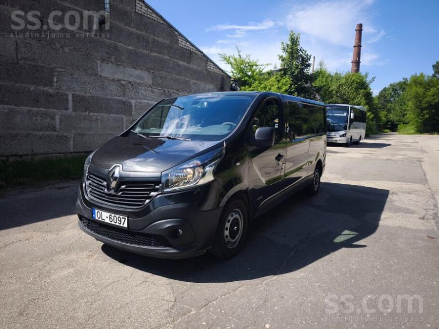 Black Renault Trafic 2016 in Ogre, with an engine capacity of 1.60 L and mileage of 259 thousand km for 7850 €, photo 1 on AUTOMOTO.COM.LV