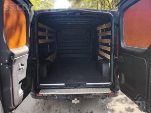 Black Renault Trafic 2016 in Ogre, with an engine capacity of 1.60 L and mileage of 259 thousand km for 7850 €, photo 15 on AUTOMOTO.COM.LV