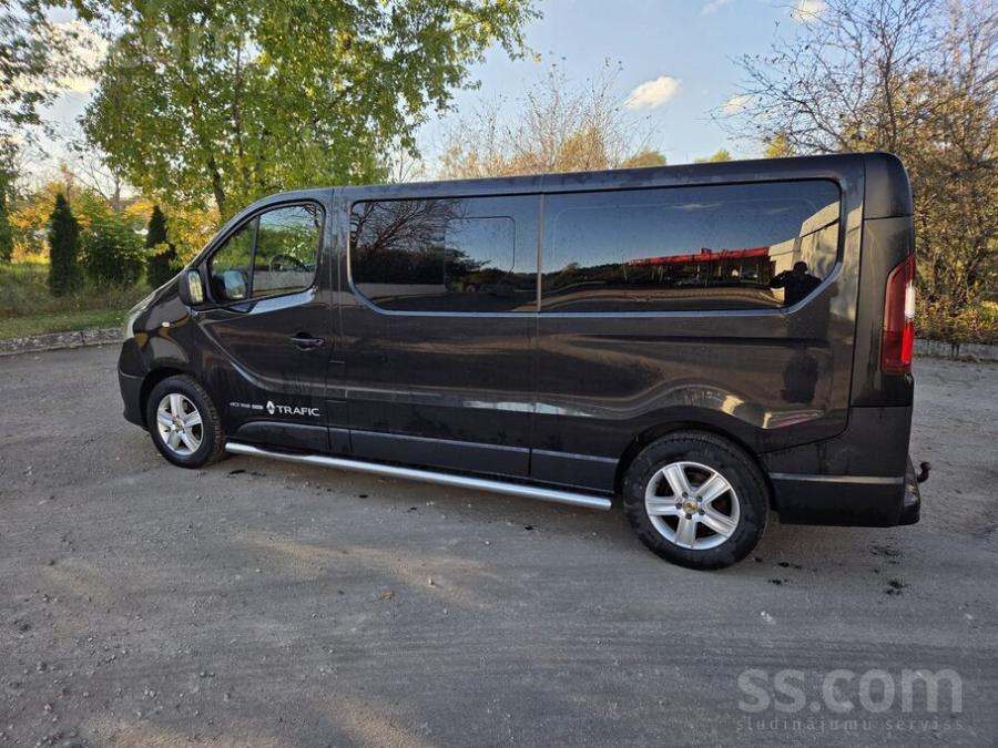 Melns Renault Trafic 2017 Daugavpils, ar dzinēja tilpumu 1.60 L un nobraukumu 0 tūkst. km par 13999 €, foto 12 vietnē AUTOMOTO.COM.LV