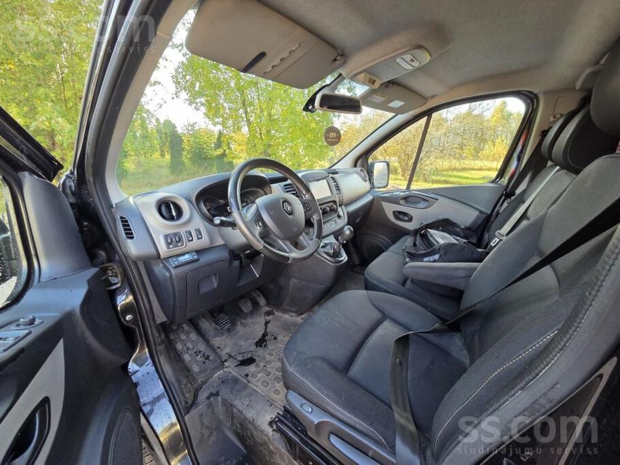 Melns Renault Trafic 2017 Daugavpils, ar dzinēja tilpumu 1.60 L un nobraukumu 0 tūkst. km par 13999 €, foto 13 vietnē AUTOMOTO.COM.LV