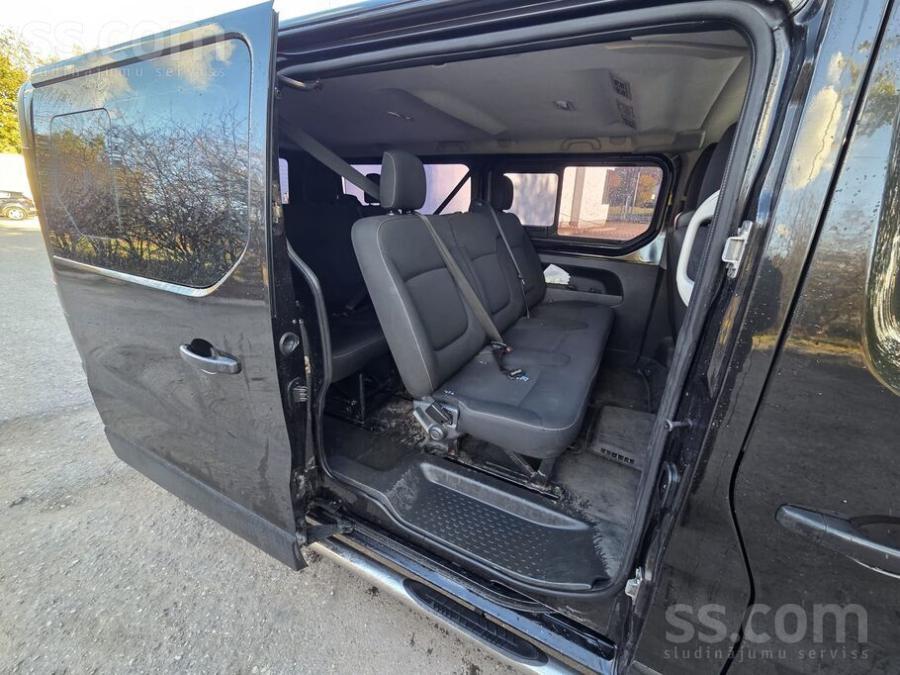 Melns Renault Trafic 2017 Daugavpils, ar dzinēja tilpumu 1.60 L un nobraukumu 0 tūkst. km par 13999 €, foto 14 vietnē AUTOMOTO.COM.LV
