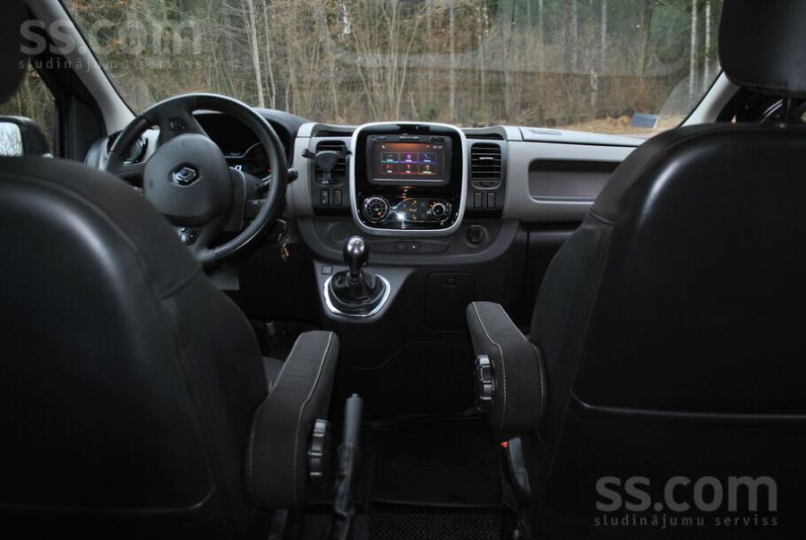 Black Renault Trafic 2018 in Tukums, with an engine capacity of 1.60 L and mileage of 168 thousand km for 12500 €, photo 10 on AUTOMOTO.COM.LV