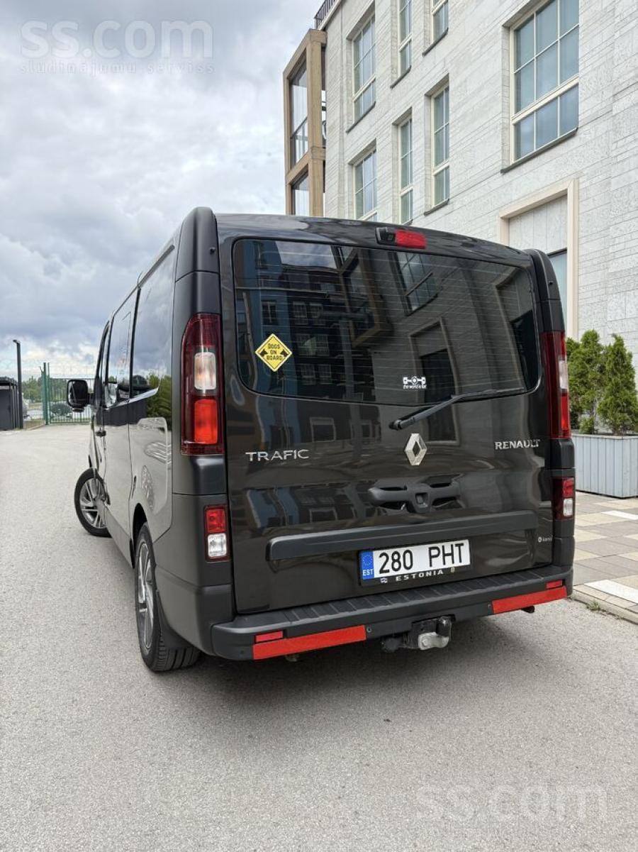 Melns Renault Trafic 2018 Tallina, ar dzinēja tilpumu 1.60 L un nobraukumu 242 tūkst. km par 11550 €, foto 13 vietnē AUTOMOTO.COM.LV