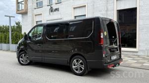Melns Renault Trafic 2018 Tallina, ar dzinēja tilpumu 1.60 L un nobraukumu 242 tūkst. km par 11550 €, foto 14 vietnē AUTOMOTO.COM.LV