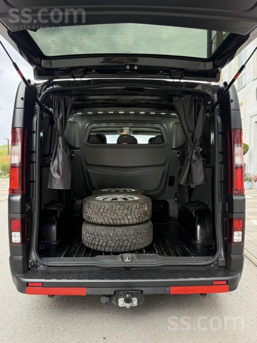 Melns Renault Trafic 2018 Tallina, ar dzinēja tilpumu 1.60 L un nobraukumu 242 tūkst. km par 11550 €, foto 17 vietnē AUTOMOTO.COM.LV