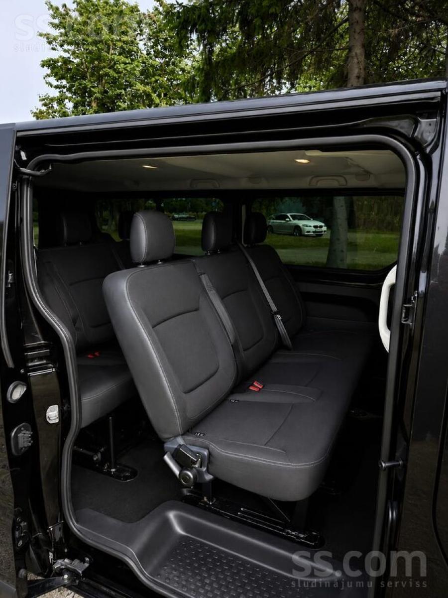 Melns Renault Trafic 2019 Rīga, ar dzinēja tilpumu 1.60 L un nobraukumu 150 tūkst. km par 16200 €, foto 7 vietnē AUTOMOTO.COM.LV