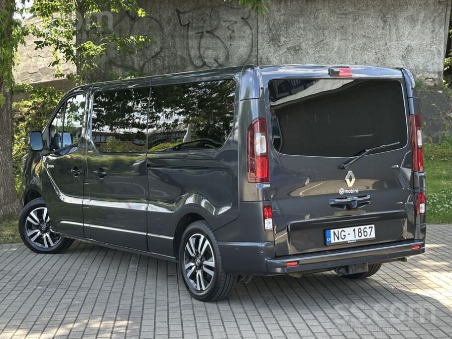 Black Renault Trafic 2022 in Riga, with an engine capacity of 2.00 L and mileage of 55 thousand km for 38950 €, photo 6 on AUTOMOTO.COM.LV
