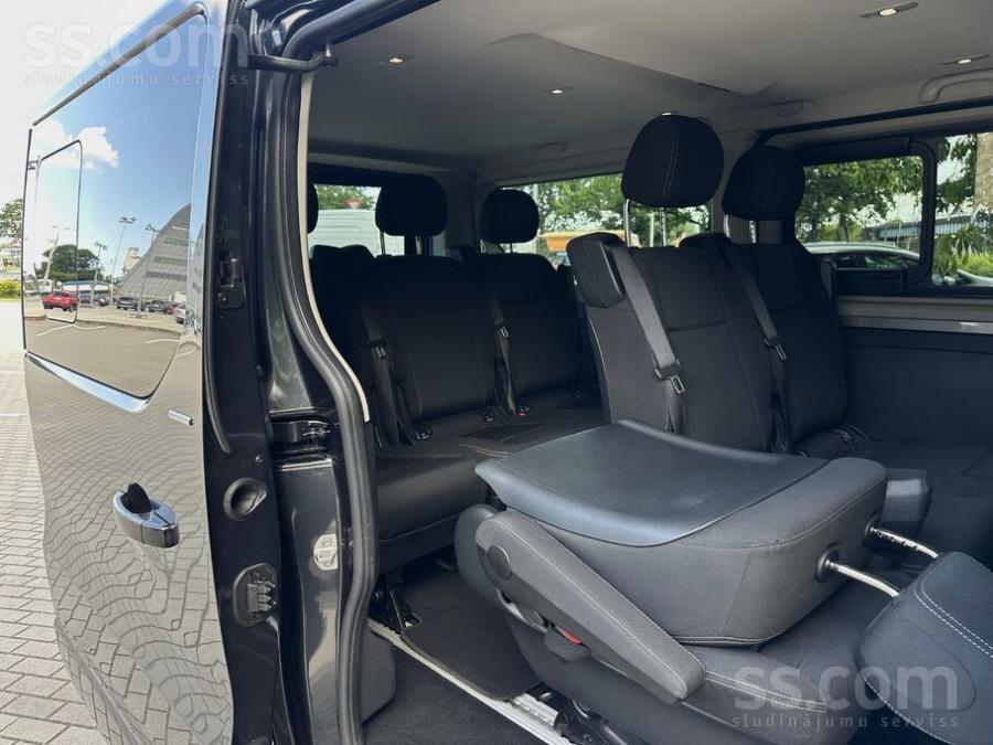 Black Renault Trafic 2022 in Riga, with an engine capacity of 2.00 L and mileage of 55 thousand km for 38950 €, photo 20 on AUTOMOTO.COM.LV
