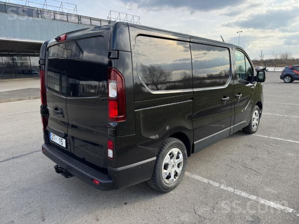 Melns Renault Trafic 2022 Ogre, ar dzinēja tilpumu 2.00 L un nobraukumu 130 tūkst. km par 16900 €, foto 9 vietnē AUTOMOTO.COM.LV