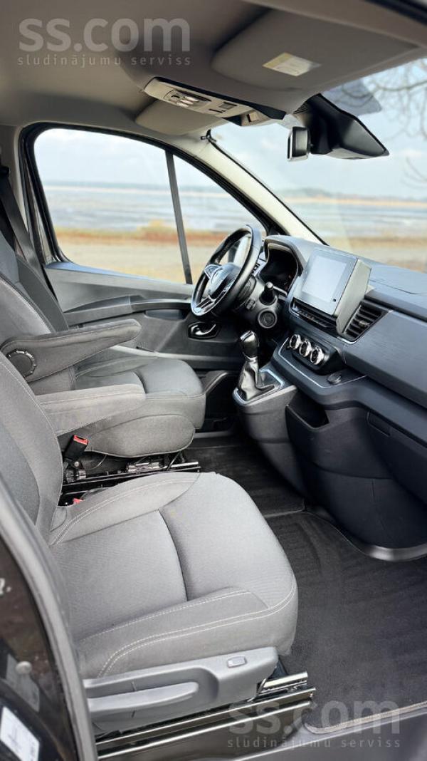 Melns Renault Trafic 2022 Rīga, ar dzinēja tilpumu 2.00 L un nobraukumu 127 tūkst. km par 24495 €, foto 10 vietnē AUTOMOTO.COM.LV