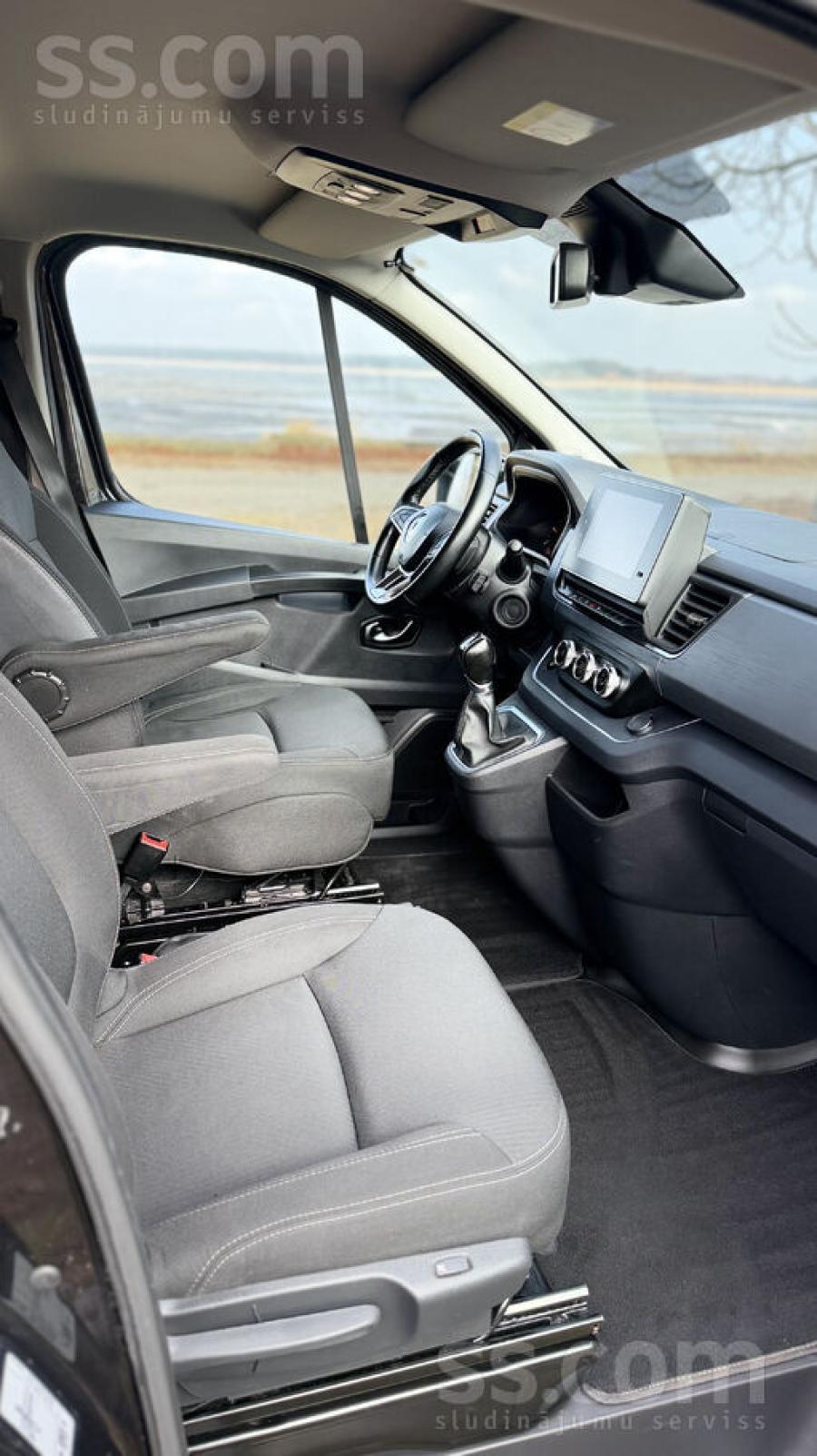 Melns Renault Trafic 2022 Rīga, ar dzinēja tilpumu 2.00 L un nobraukumu 127 tūkst. km par 24495 €, foto 11 vietnē AUTOMOTO.COM.LV