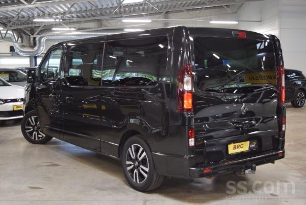 Melns Renault Trafic 2022 Rīga, ar dzinēja tilpumu 2.00 L un nobraukumu 128 tūkst. km par 29500 €, foto 2 vietnē AUTOMOTO.COM.LV