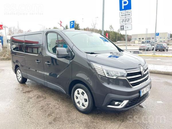 Черный Рено Трафик 2023 в Рига, объемом двигателя 2.00 л и пробегом 750 тыс. км за 18000 €, фото 1 на AUTOMOTO.COM.LV