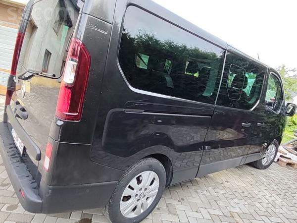 Black Renault Trafic 2023 in Telschi, with an engine capacity of 2.00 L and mileage of 0 thousand km for 21500 €, photo 5 on AUTOMOTO.COM.LV