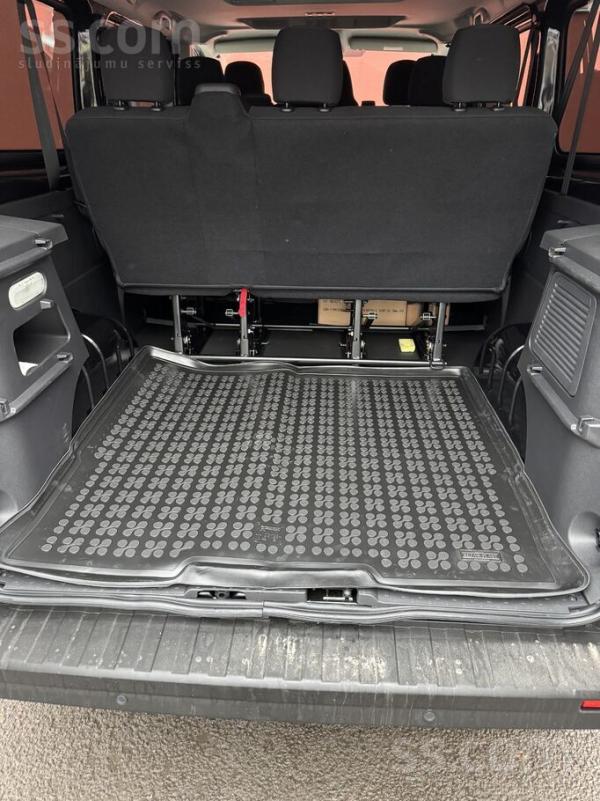 Black Renault Trafic 2025 in Bauska, with an engine capacity of 2.00 L and mileage of 210 thousand km for 31000 €, photo 5 on AUTOMOTO.COM.LV