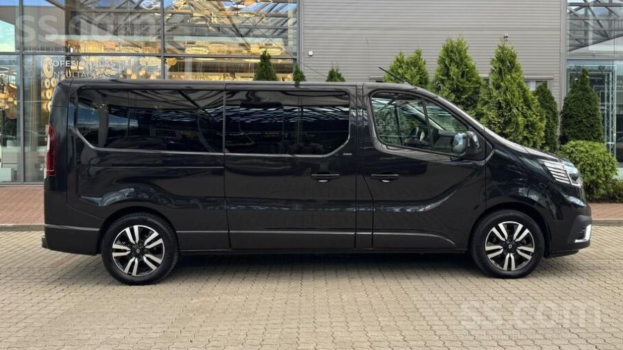 Black Renault Trafic 2025 in Riga, with an engine capacity of 2.00 L and mileage of 152 thousand km for 33500 €, photo 6 on AUTOMOTO.COM.LV